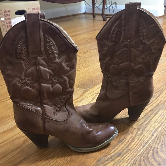 Very Volatile | Shoes | Very Volatile Brown 85 Cowboy Boots Aa4 | Poshmark
